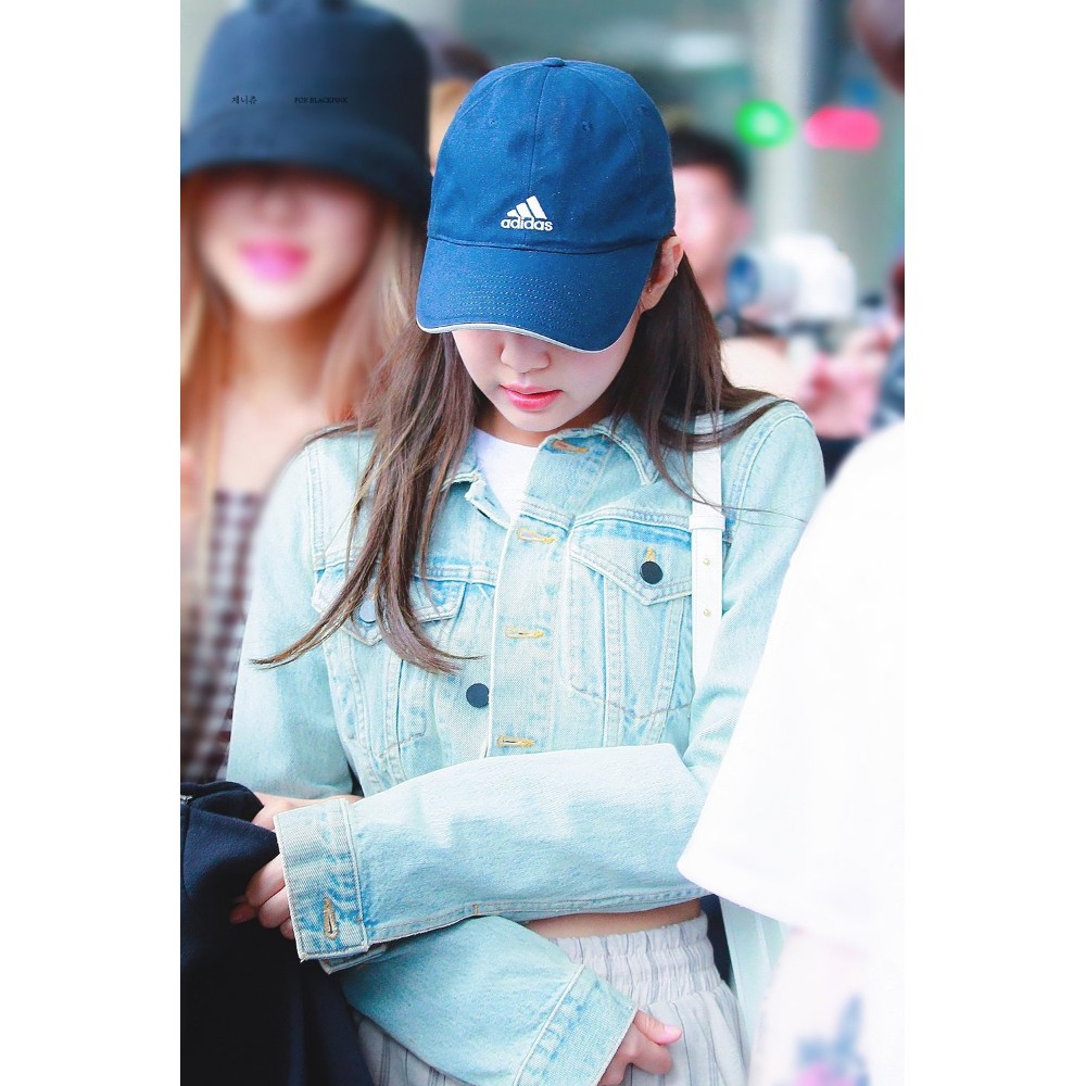 Jennie BlackPink Blue Cropped Denim Jacket